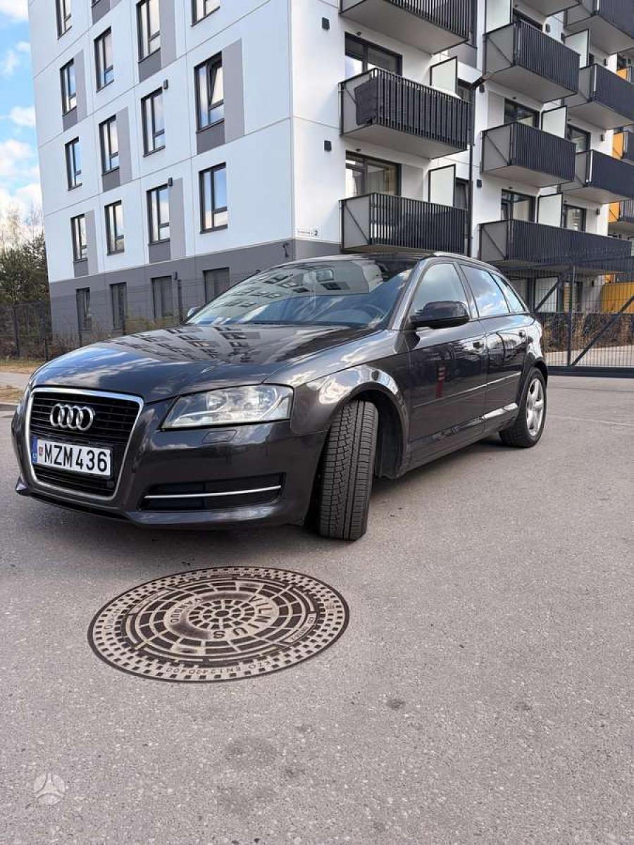 Black Audi A3 2011 in Vilnius, with an engine capacity of 1.60 L and mileage of 240 thousand km for 4000 €, photo 4 on AUTOMOTO.COM.LV