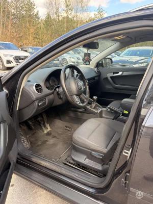 Black Audi A3 2011 in Vilnius, with an engine capacity of 1.60 L and mileage of 240 thousand km for 4000 €, photo 10 on AUTOMOTO.COM.LV