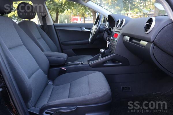 Black Audi A3 2011 in Riga, with an engine capacity of 2.00 L and mileage of 318 thousand km for 6890 €, photo 10 on AUTOMOTO.COM.LV