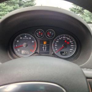 Black Audi A3 2011 in Utena, with an engine capacity of 1.39 L and mileage of 224 thousand km for 4700 €, photo 13 on AUTOMOTO.COM.LV