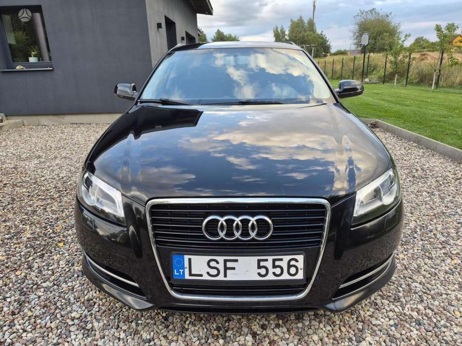 Black Audi A3 2011 in Vilnius, with an engine capacity of 1.60 L and mileage of 296 thousand km for 3950 €, photo 3 on AUTOMOTO.COM.LV