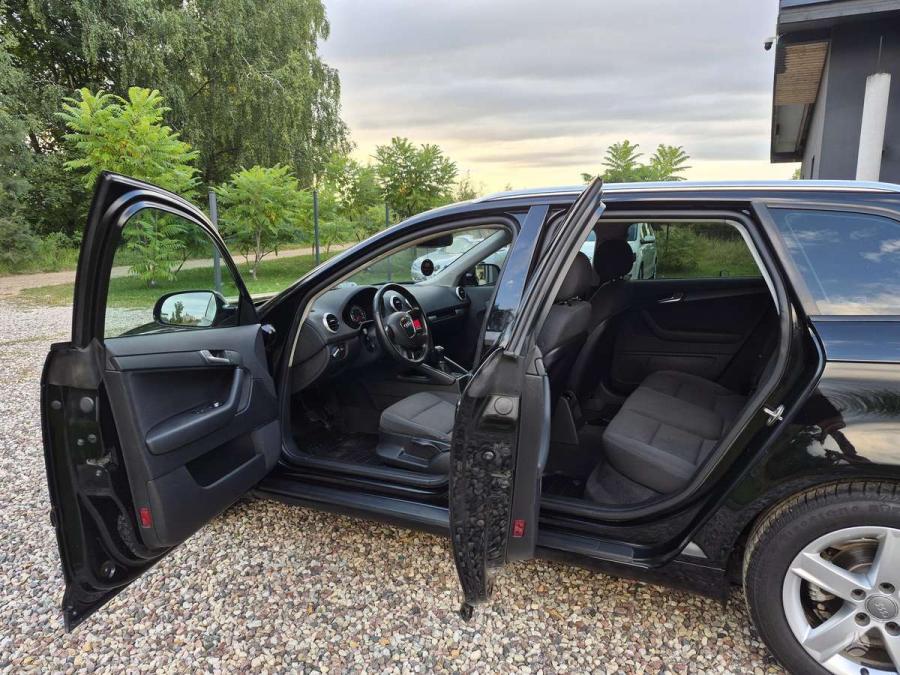 Black Audi A3 2011 in Vilnius, with an engine capacity of 1.60 L and mileage of 296 thousand km for 3950 €, photo 12 on AUTOMOTO.COM.LV
