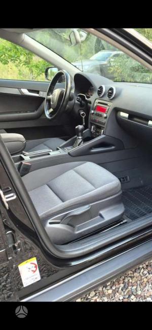 Black Audi A3 2011 in Vilnius, with an engine capacity of 1.60 L and mileage of 296 thousand km for 3950 €, photo 17 on AUTOMOTO.COM.LV
