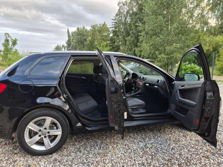 Black Audi A3 2011 in Vilnius, with an engine capacity of 1.60 L and mileage of 296 thousand km for 3950 €, photo 19 on AUTOMOTO.COM.LV