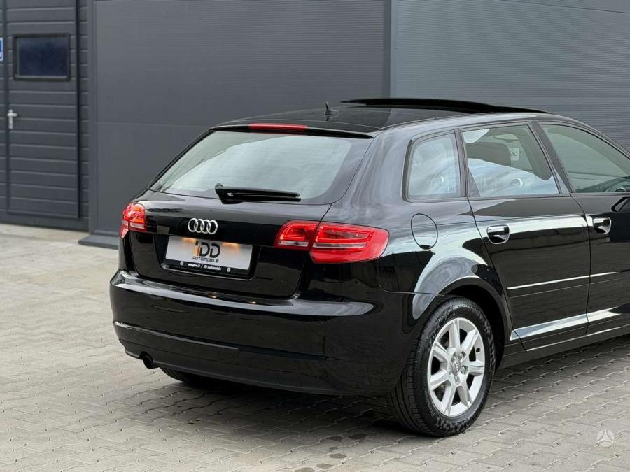 Black Audi A3 2011 in Kaunas, with an engine capacity of 1.97 L and mileage of 265 thousand km for 5790 €, photo 39 on AUTOMOTO.COM.LV