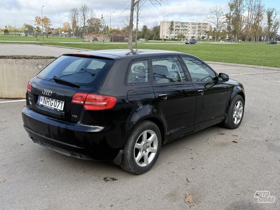 Black Audi A3 2011 in Ukmerge, with an engine capacity of 1.60 L and mileage of 216 thousand km for 3200 €, photo 4 on AUTOMOTO.COM.LV