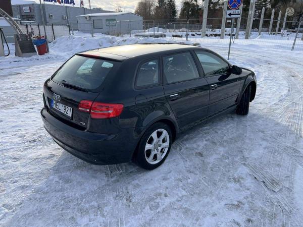 Melns Audi A3 2012 Kauņa, ar dzinēja tilpumu 1.60 L un nobraukumu 303 tūkst. km par 3800 €, foto 5 vietnē AUTOMOTO.COM.LV