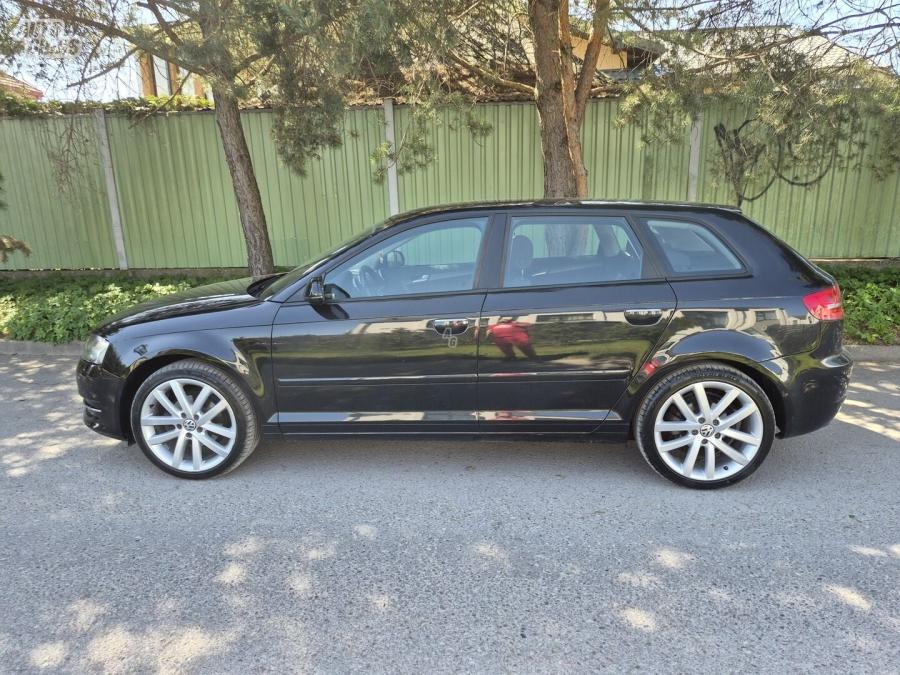 Black Audi A3 2012 in Kaunas, with an engine capacity of 1.60 L and mileage of 304 thousand km for 3850 €, photo 10 on AUTOMOTO.COM.LV