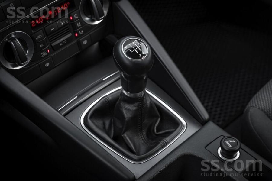 Black Audi A3 2012 in Riga, with an engine capacity of 1.60 L and mileage of 0 thousand km for 6500 €, photo 23 on AUTOMOTO.COM.LV