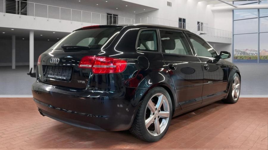 Melns Audi A3 2012 Rīga, ar dzinēja tilpumu 1.40 L un nobraukumu 183 tūkst. km par 6890 €, foto 7 vietnē AUTOMOTO.COM.LV