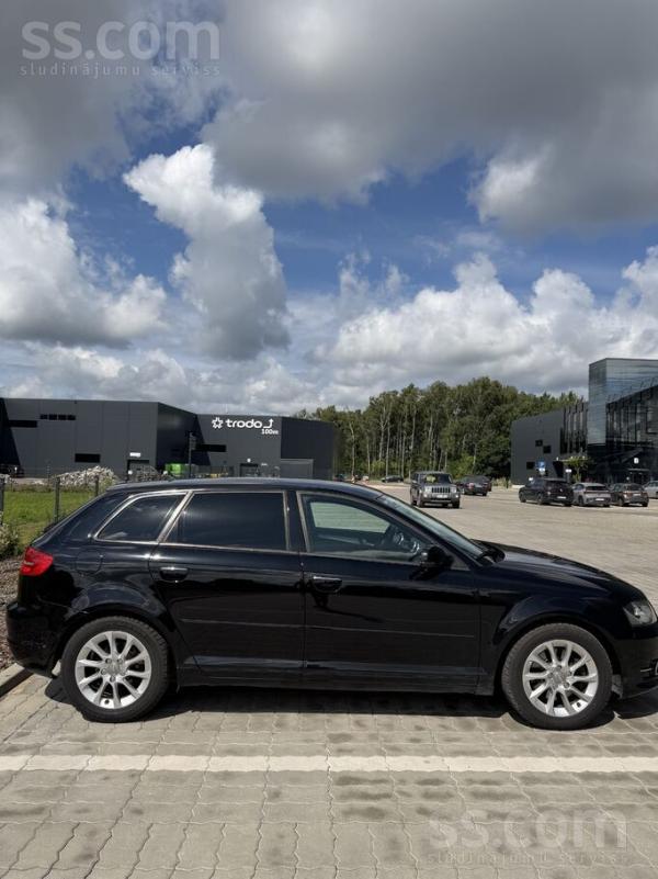 Melns Audi A3 2012 Rīga, ar dzinēja tilpumu 2.00 L un nobraukumu 298 tūkst. km par 6000 €, foto 4 vietnē AUTOMOTO.COM.LV