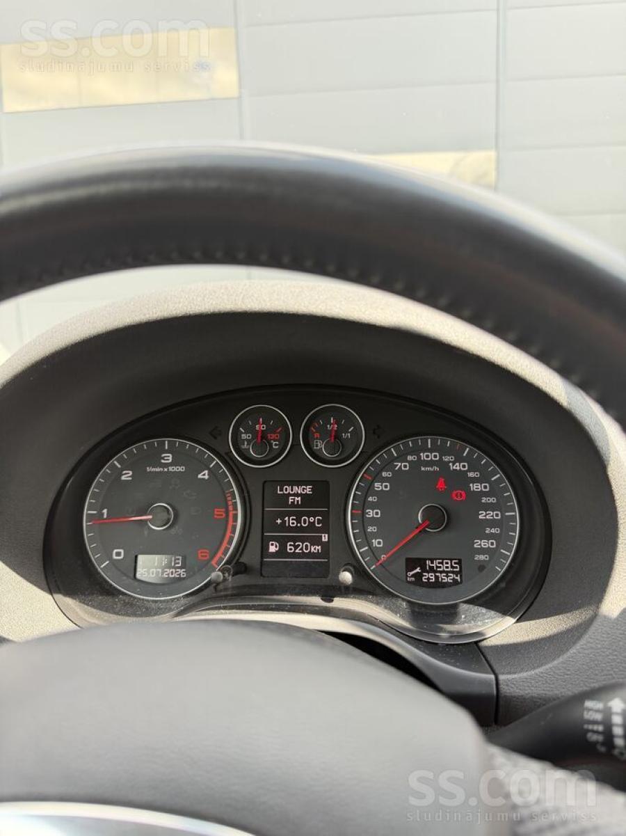 Черный Ауди А3 2012 в Рига, объемом двигателя 2.00 л и пробегом 298 тыс. км за 6000 €, фото 10 на AUTOMOTO.COM.LV
