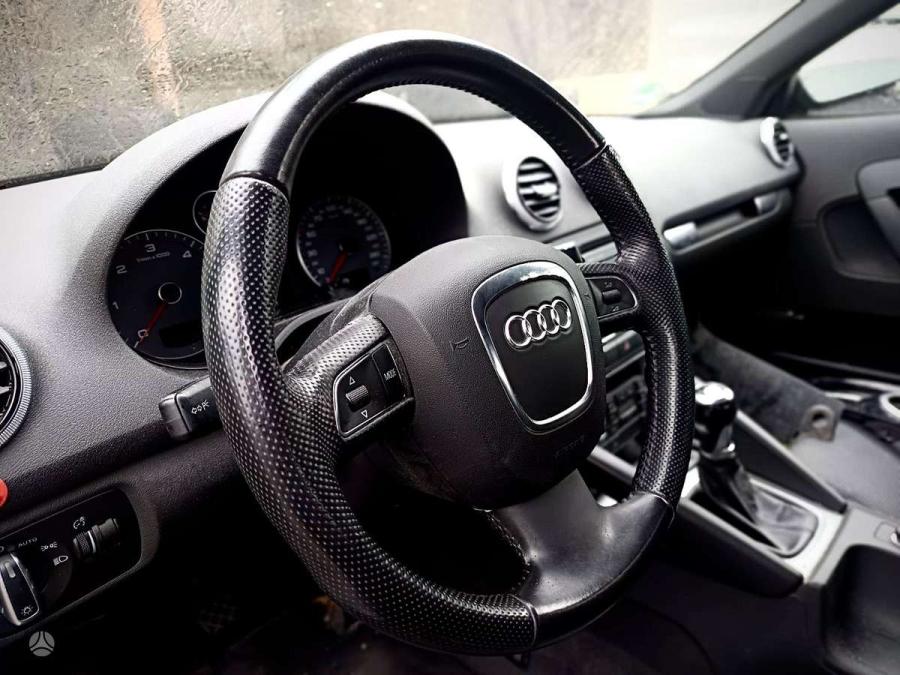 Black Audi A3 2012 in Utena, with an engine capacity of 1.97 L and mileage of 116 thousand km for 5650 €, photo 34 on AUTOMOTO.COM.LV