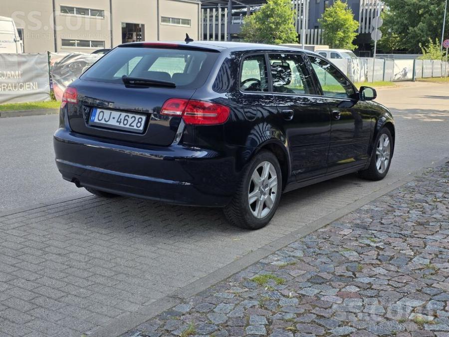 Black Audi A3 2012 in Riga, with an engine capacity of 1.60 L and mileage of 185 thousand km for 6000 €, photo 7 on AUTOMOTO.COM.LV