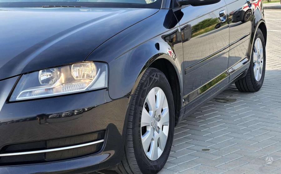 Black Audi A3 2012 in Taurage, with an engine capacity of 1.60 L and mileage of 288 thousand km for 4400 €, photo 3 on AUTOMOTO.COM.LV