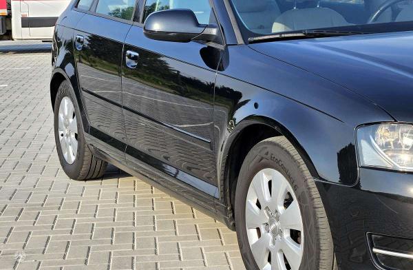 Black Audi A3 2012 in Taurage, with an engine capacity of 1.60 L and mileage of 288 thousand km for 4400 €, photo 4 on AUTOMOTO.COM.LV