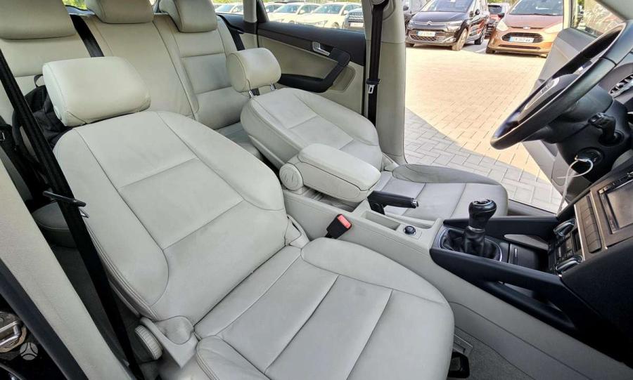 Black Audi A3 2012 in Taurage, with an engine capacity of 1.60 L and mileage of 288 thousand km for 4400 €, photo 17 on AUTOMOTO.COM.LV