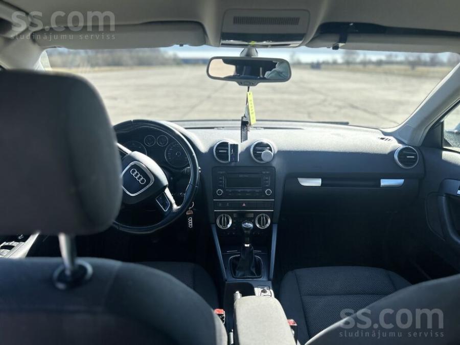 Black Audi A3 2012 in Riga, with an engine capacity of 1.60 L and mileage of 263 thousand km for 4300 €, photo 8 on AUTOMOTO.COM.LV
