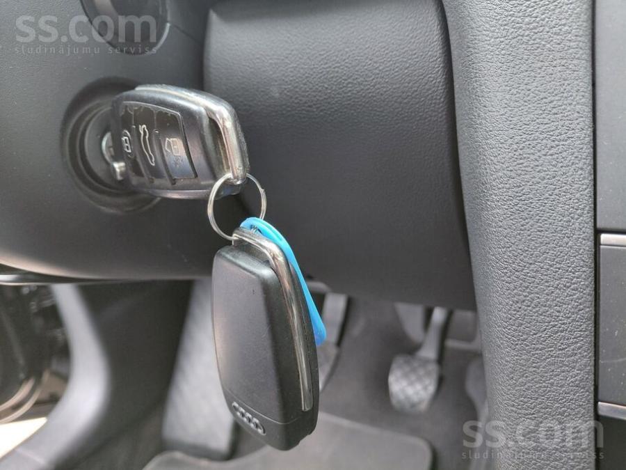 Melns Audi A3 2012 Talsi, ar dzinēja tilpumu 1.60 L un nobraukumu 248 tūkst. km par 5700 €, foto 14 vietnē AUTOMOTO.COM.LV