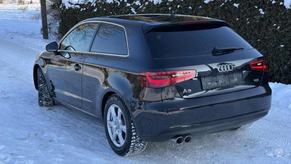 Black Audi A3 2013 in Raseiniai, with an engine capacity of 2.00 L and mileage of 290 thousand km for 7690 €, photo 5 on AUTOMOTO.COM.LV