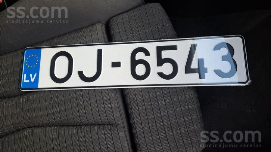 Black Audi A3 2013 in Ogre, with an engine capacity of 1.40 L and mileage of 238 thousand km for 7850 €, photo 36 on AUTOMOTO.COM.LV