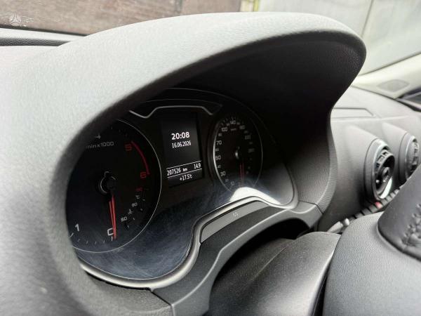 Black Audi A3 2013 in Kaunas, with an engine capacity of 1.60 L and mileage of 210 thousand km for 6500 €, photo 6 on AUTOMOTO.COM.LV