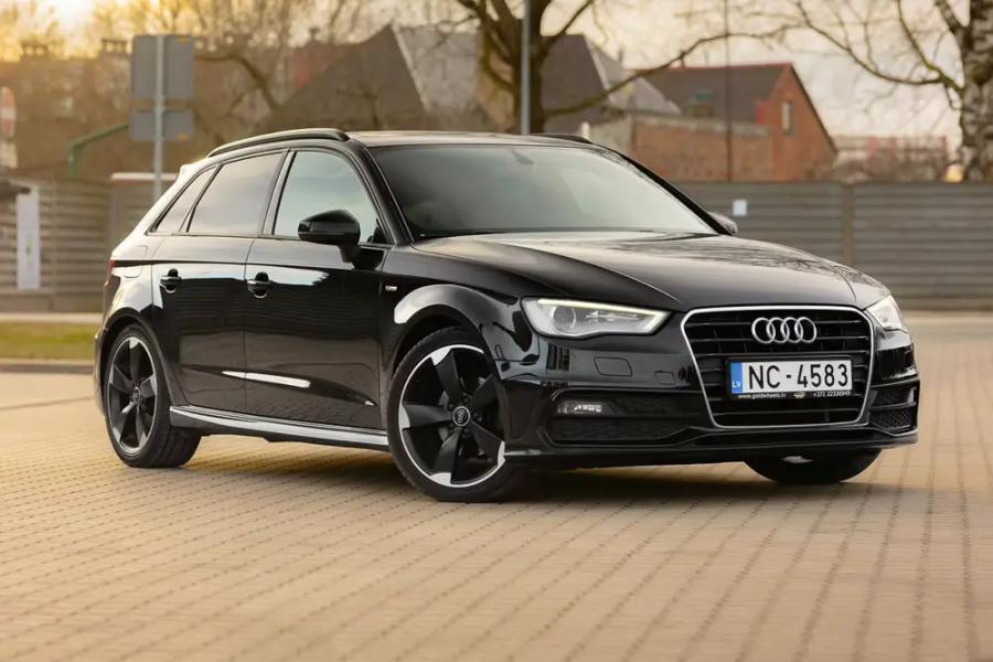 Black Audi A3 2013 in Jelgava, with an engine capacity of 2.00 L and mileage of 284 thousand km for 11900 €, photo 3 on AUTOMOTO.COM.LV