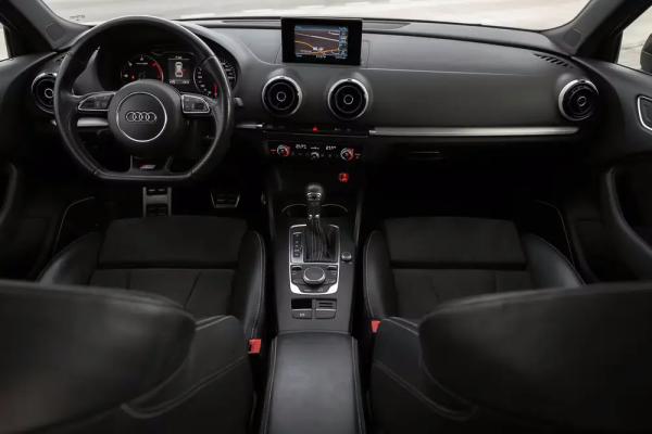 Melns Audi A3 2013 Jelgava, ar dzinēja tilpumu 2.00 L un nobraukumu 284 tūkst. km par 11900 €, foto 9 vietnē AUTOMOTO.COM.LV