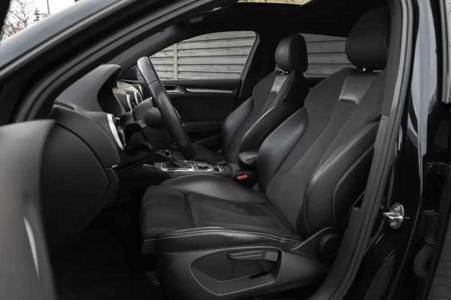 Black Audi A3 2013 in Jelgava, with an engine capacity of 2.00 L and mileage of 284 thousand km for 11900 €, photo 12 on AUTOMOTO.COM.LV