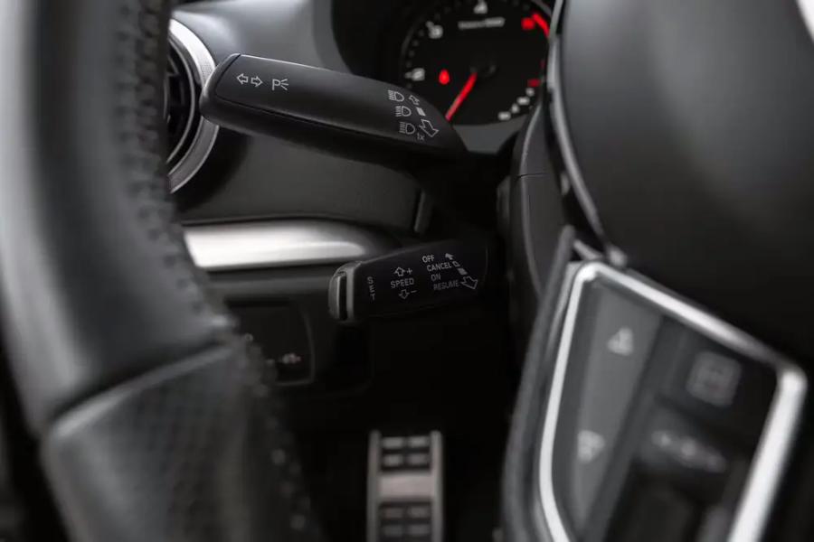Black Audi A3 2013 in Jelgava, with an engine capacity of 2.00 L and mileage of 284 thousand km for 11900 €, photo 16 on AUTOMOTO.COM.LV