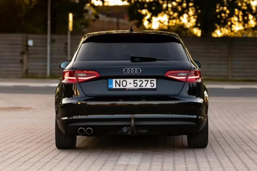 Black Audi A3 2013 in Jelgava, with an engine capacity of 2.00 L and mileage of 240 thousand km for 10990 €, photo 5 on AUTOMOTO.COM.LV