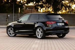 Black Audi A3 2013 in Jelgava, with an engine capacity of 2.00 L and mileage of 240 thousand km for 10990 €, photo 7 on AUTOMOTO.COM.LV
