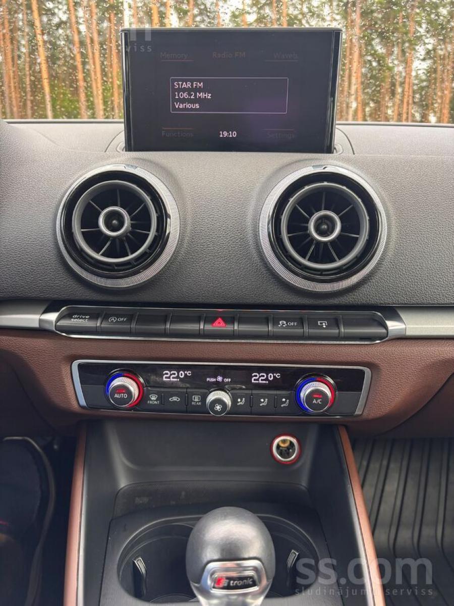 Black Audi A3 2013 in Riga, with an engine capacity of 1.20 L and mileage of 98 thousand km for 9000 €, photo 10 on AUTOMOTO.COM.LV