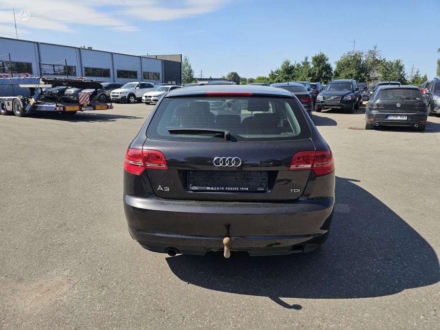 Black Audi A3 2013 in Ukmerge, with an engine capacity of 1.60 L and mileage of 280 thousand km for 3700 €, photo 6 on AUTOMOTO.COM.LV