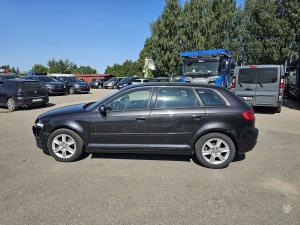 Black Audi A3 2013 in Ukmerge, with an engine capacity of 1.60 L and mileage of 280 thousand km for 3700 €, photo 16 on AUTOMOTO.COM.LV