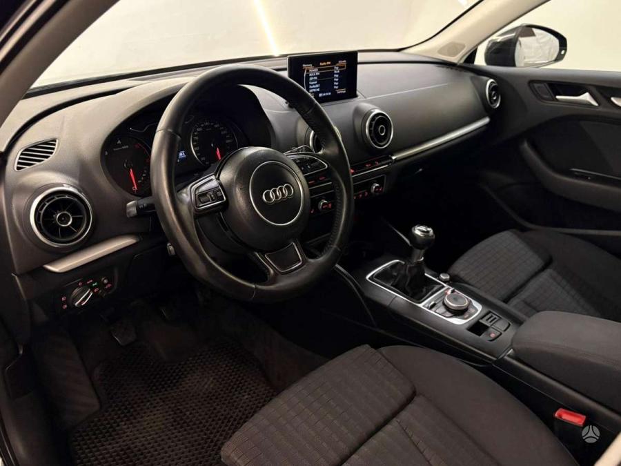 Melns Audi A3 2014 Marijampole, ar dzinēja tilpumu 1.60 L un nobraukumu 443 tūkst. km par 5250 €, foto 3 vietnē AUTOMOTO.COM.LV