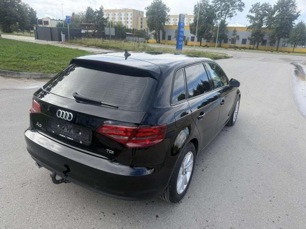 Audi A3 2014 Panevēža vietnē Melns Audi A3 2014 Panevēža, ar dzinēja tilpumu 1.60 L un nobraukumu 3 tūkst. km par 6250 €, foto 10 vietnē AUTOMOTO.COM.LV