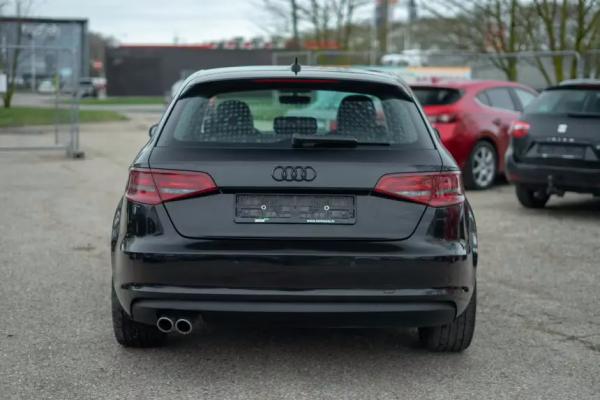Melns Audi A3 2015 Liepāja, ar dzinēja tilpumu 1.60 L un nobraukumu 268 tūkst. km par 10950 €, foto 3 vietnē AUTOMOTO.COM.LV