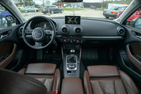 Melns Audi A3 2015 Liepāja, ar dzinēja tilpumu 1.60 L un nobraukumu 268 tūkst. km par 10950 €, foto 9 vietnē AUTOMOTO.COM.LV