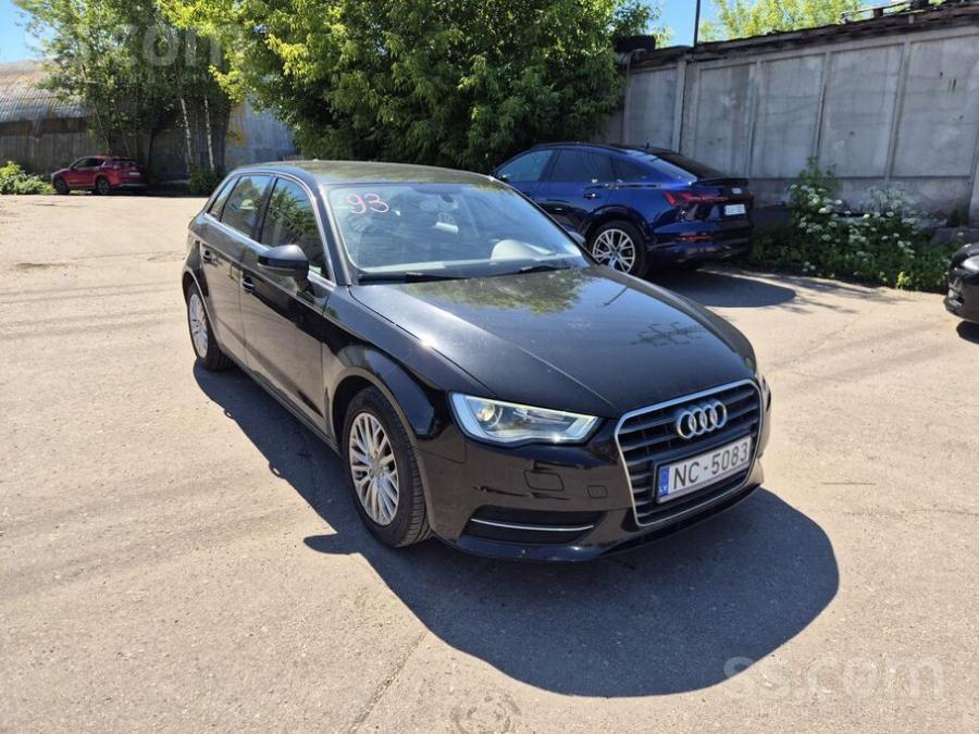 Black Audi A3 2015 in Riga, with an engine capacity of 1.40 L and mileage of 251 thousand km for 9490 €, photo 3 on AUTOMOTO.COM.LV