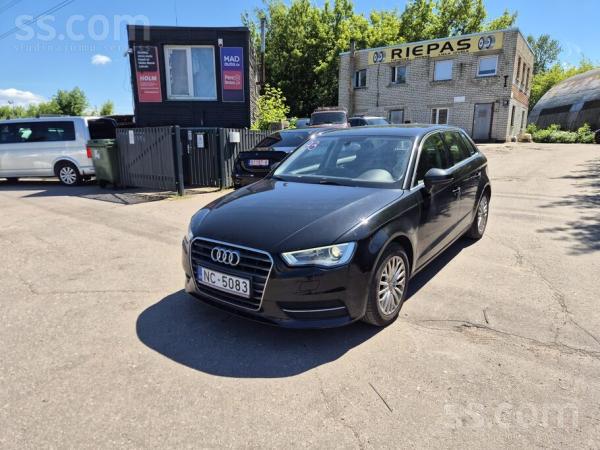 Melns Audi A3 2015 Rīga, ar dzinēja tilpumu 1.40 L un nobraukumu 251 tūkst. km par 9490 €, foto 4 vietnē AUTOMOTO.COM.LV