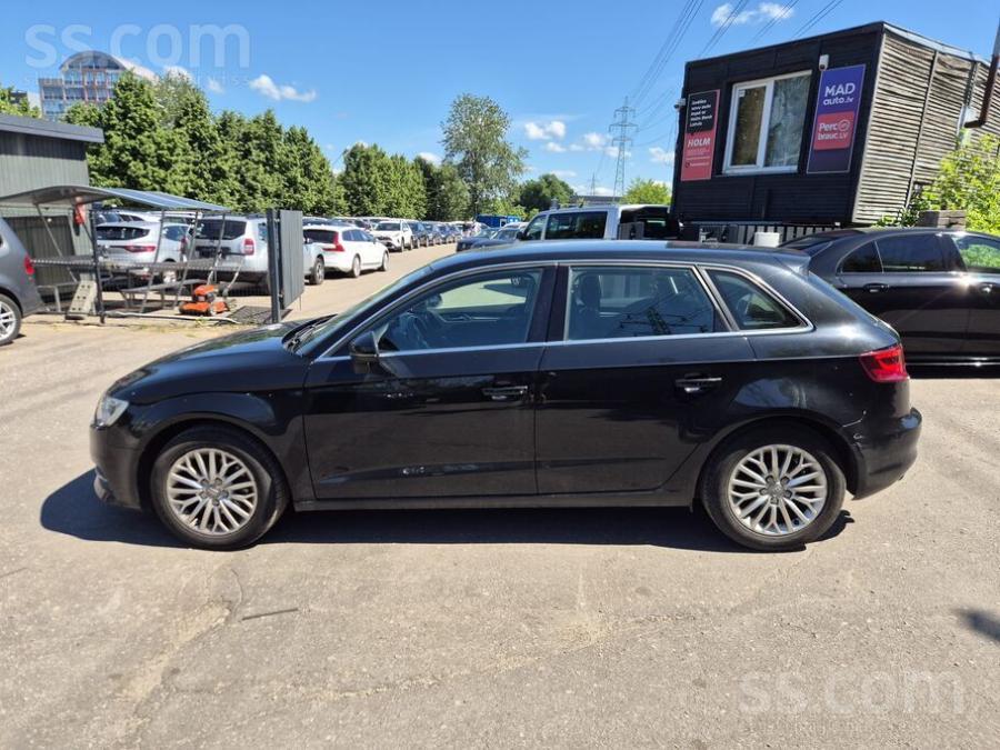 Black Audi A3 2015 in Riga, with an engine capacity of 1.40 L and mileage of 251 thousand km for 9490 €, photo 10 on AUTOMOTO.COM.LV