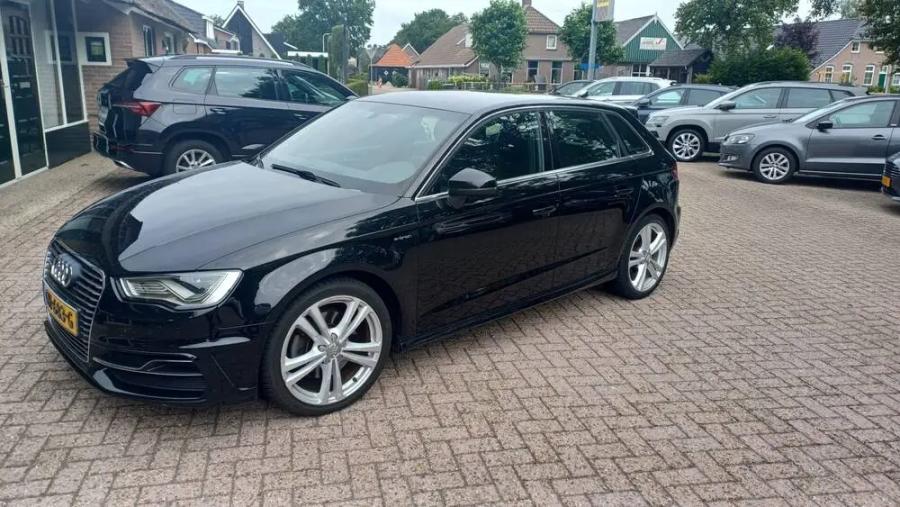 Melns Audi A3 2015 Jūrmala, ar dzinēja tilpumu 1.40 L un nobraukumu 253 tūkst. km par 10750 €, foto 1 vietnē AUTOMOTO.COM.LV