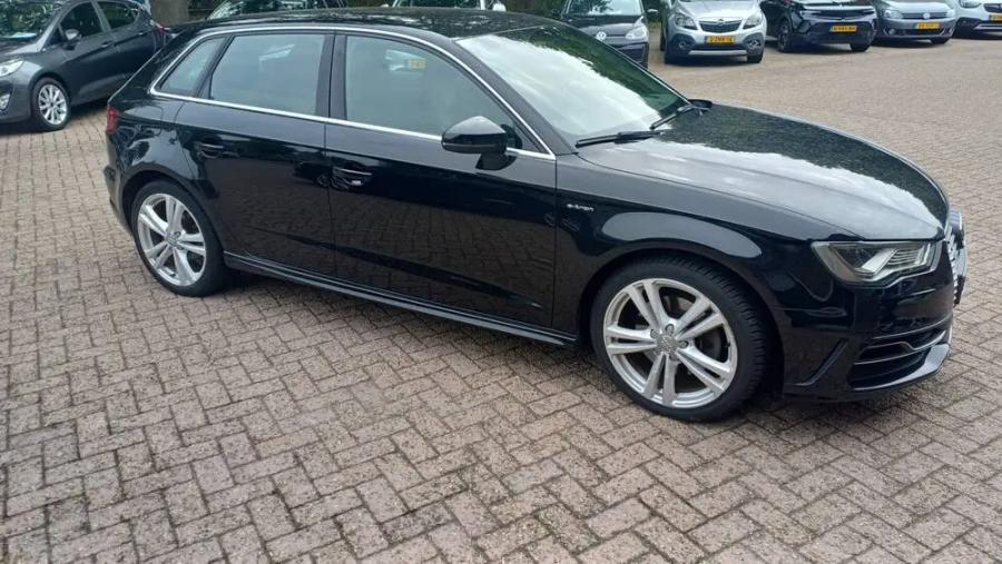 Melns Audi A3 2015 Jūrmala, ar dzinēja tilpumu 1.40 L un nobraukumu 253 tūkst. km par 10750 €, foto 3 vietnē AUTOMOTO.COM.LV
