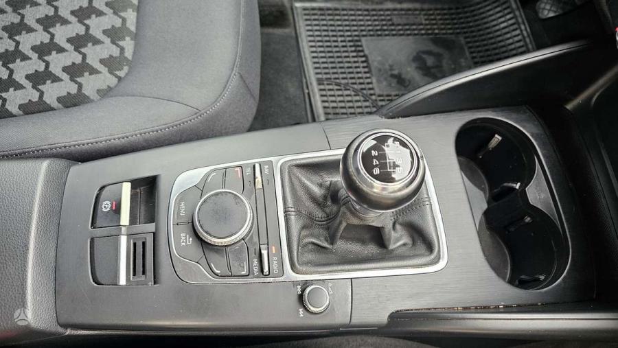 Black Audi A3 2015 in Kaunas, with an engine capacity of 1.20 L and mileage of 201 thousand km for 6450 €, photo 16 on AUTOMOTO.COM.LV