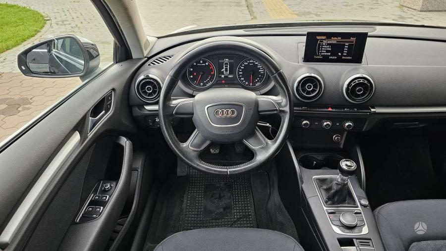 Black Audi A3 2015 in Kaunas, with an engine capacity of 1.20 L and mileage of 201 thousand km for 6450 €, photo 21 on AUTOMOTO.COM.LV