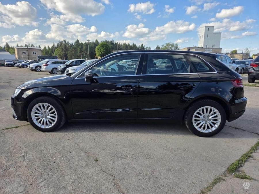Black Audi A3 2015 in Utena, with an engine capacity of 1.60 L and mileage of 282 thousand km for 6700 €, photo 9 on AUTOMOTO.COM.LV