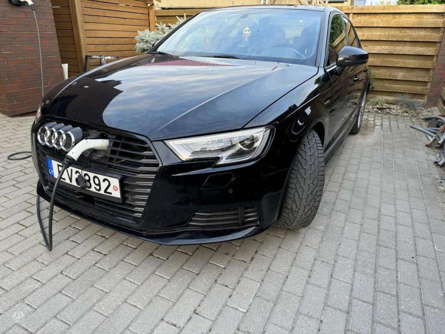 Black Audi A3 2016 in Klaipeda, with an engine capacity of 1.40 L and mileage of 125 thousand km for 12500 €, photo 1 on AUTOMOTO.COM.LV