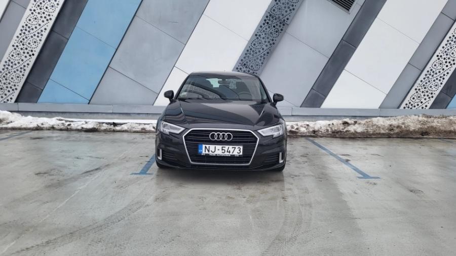 Black Audi A3 2016 in Riga, with an engine capacity of 1.60 L and mileage of 174 thousand km for 12100 €, photo 3 on AUTOMOTO.COM.LV