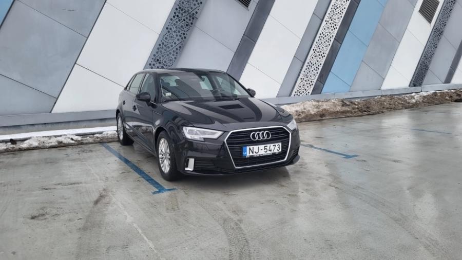 Black Audi A3 2016 in Riga, with an engine capacity of 1.60 L and mileage of 174 thousand km for 12100 €, photo 4 on AUTOMOTO.COM.LV